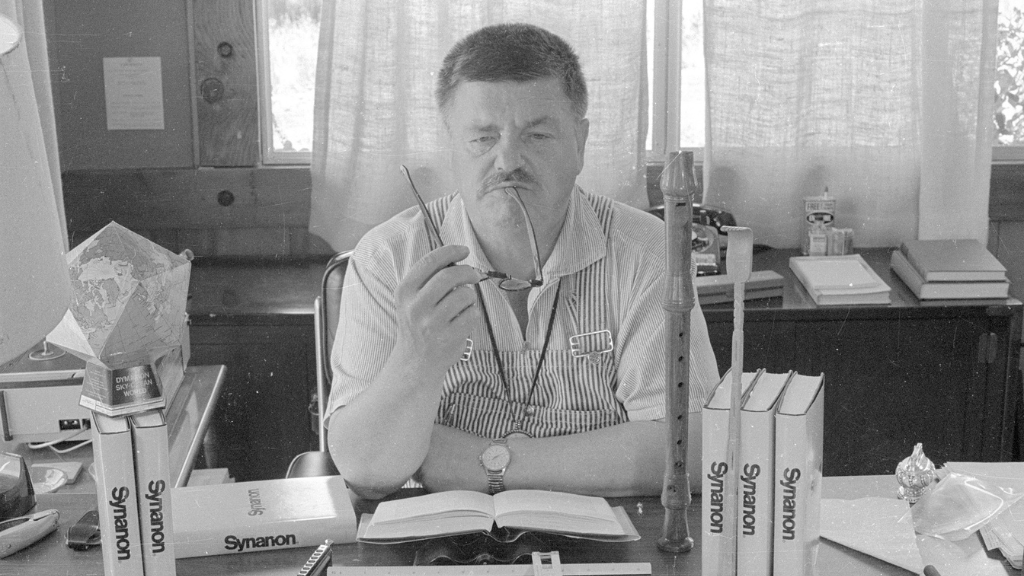 The Synanon Fix Directors on Harrowing, Tragic Story of Chuck Dederich ...