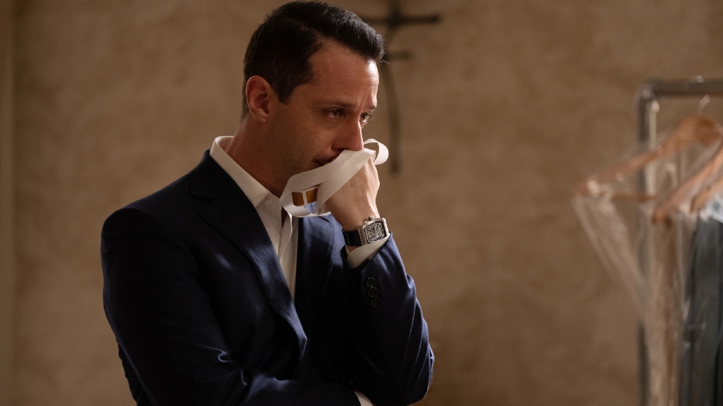 How to Dress Like Succession's Kendall Roy According to Jeremy Strong How to Dress Like Succession's Kendall Roy According to Jeremy Strong